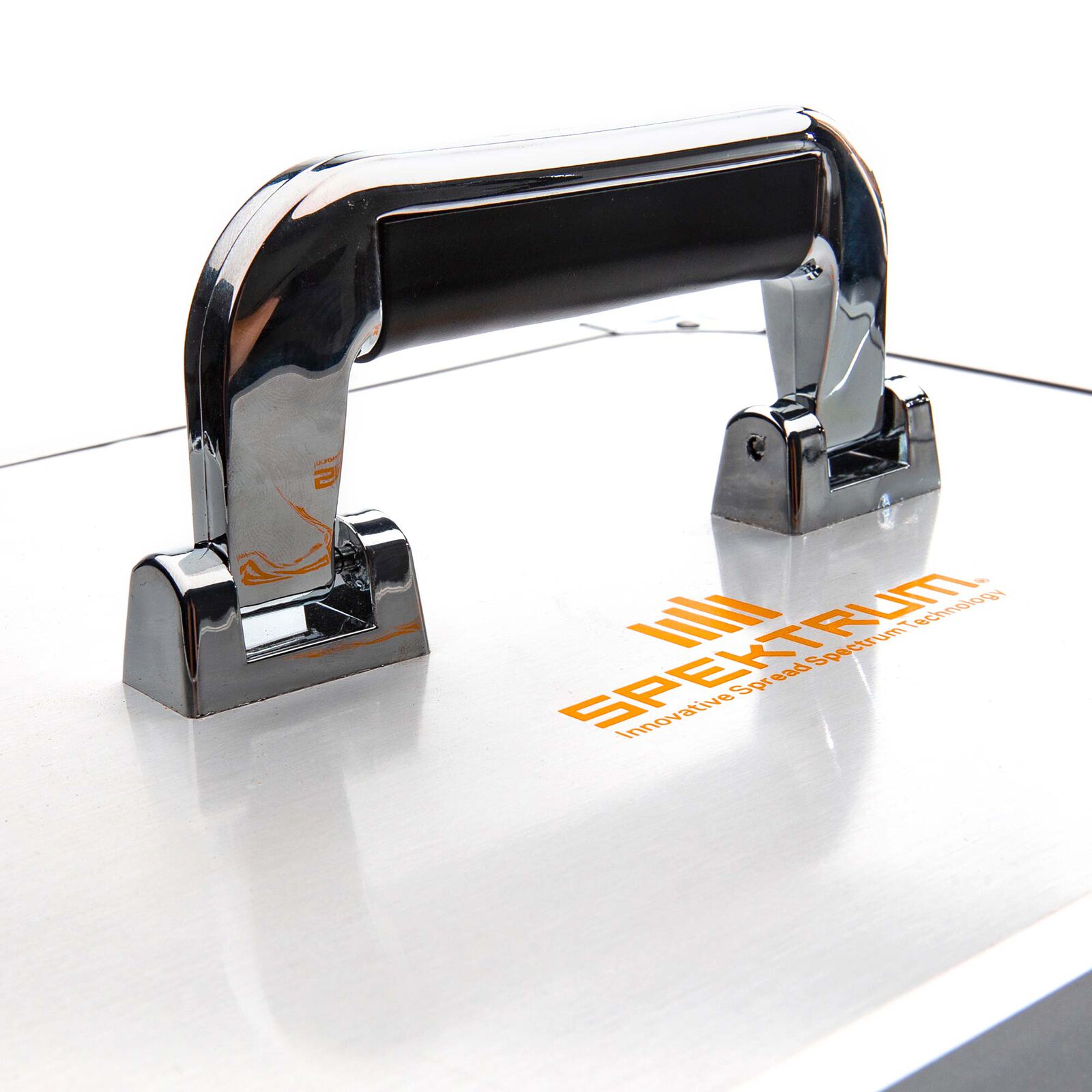 Spektrum Dual Aluminum Stand Up Transmitter Case | Spektrum