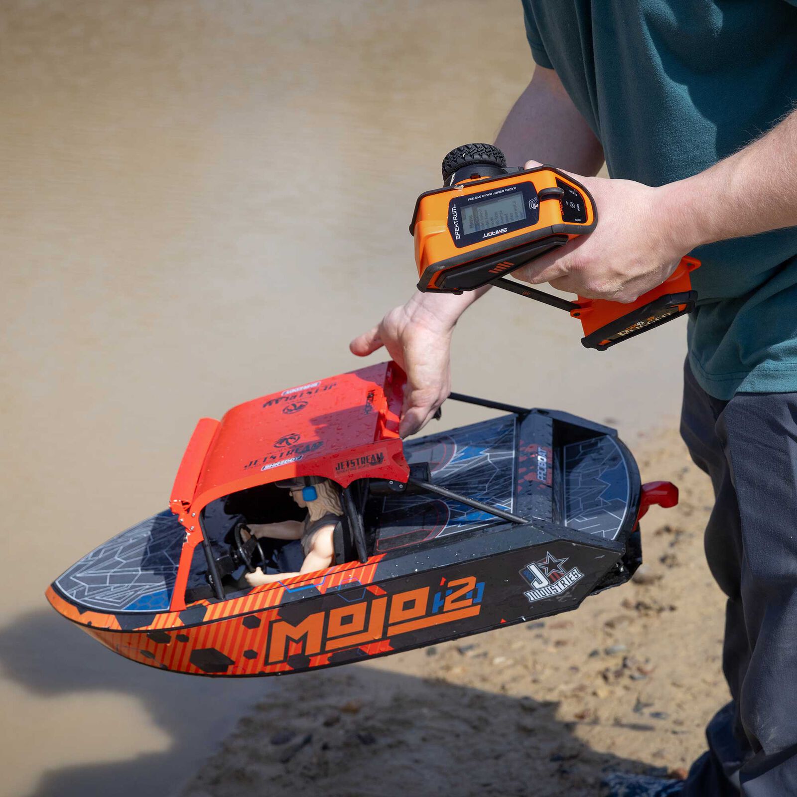 DX6 Rugged 6-Channel DSMR Transmitter Only, Orange | Spektrum